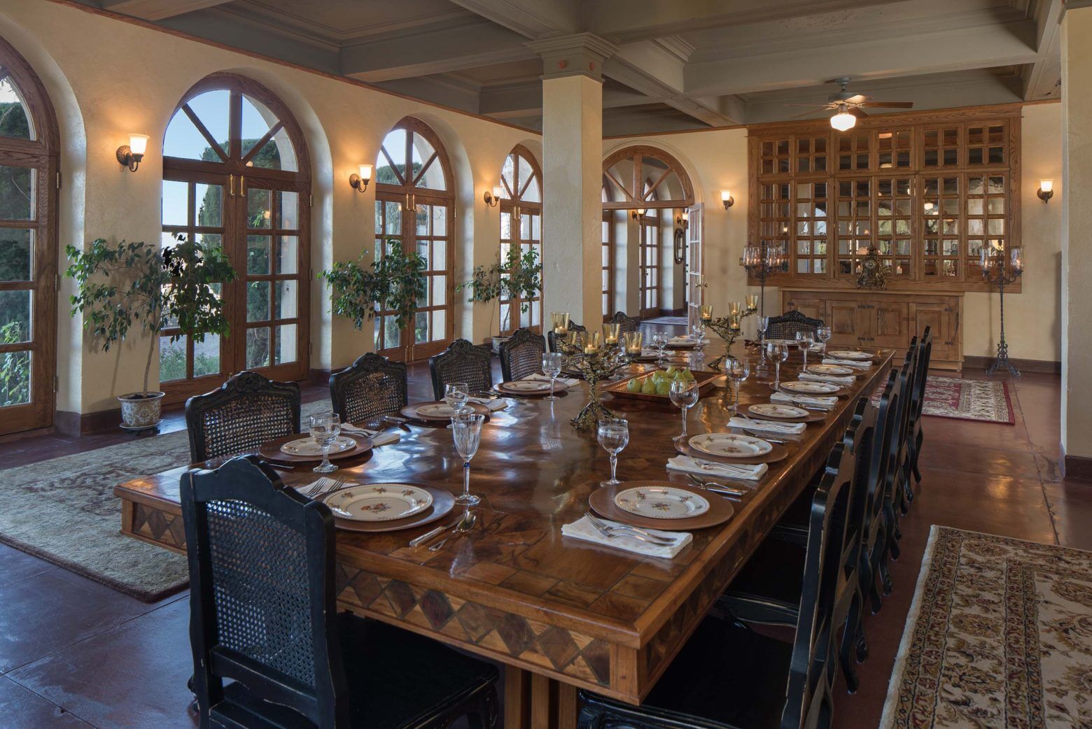 This Arizona Mansion Is About to Steal the Spotlight on “The Real ...